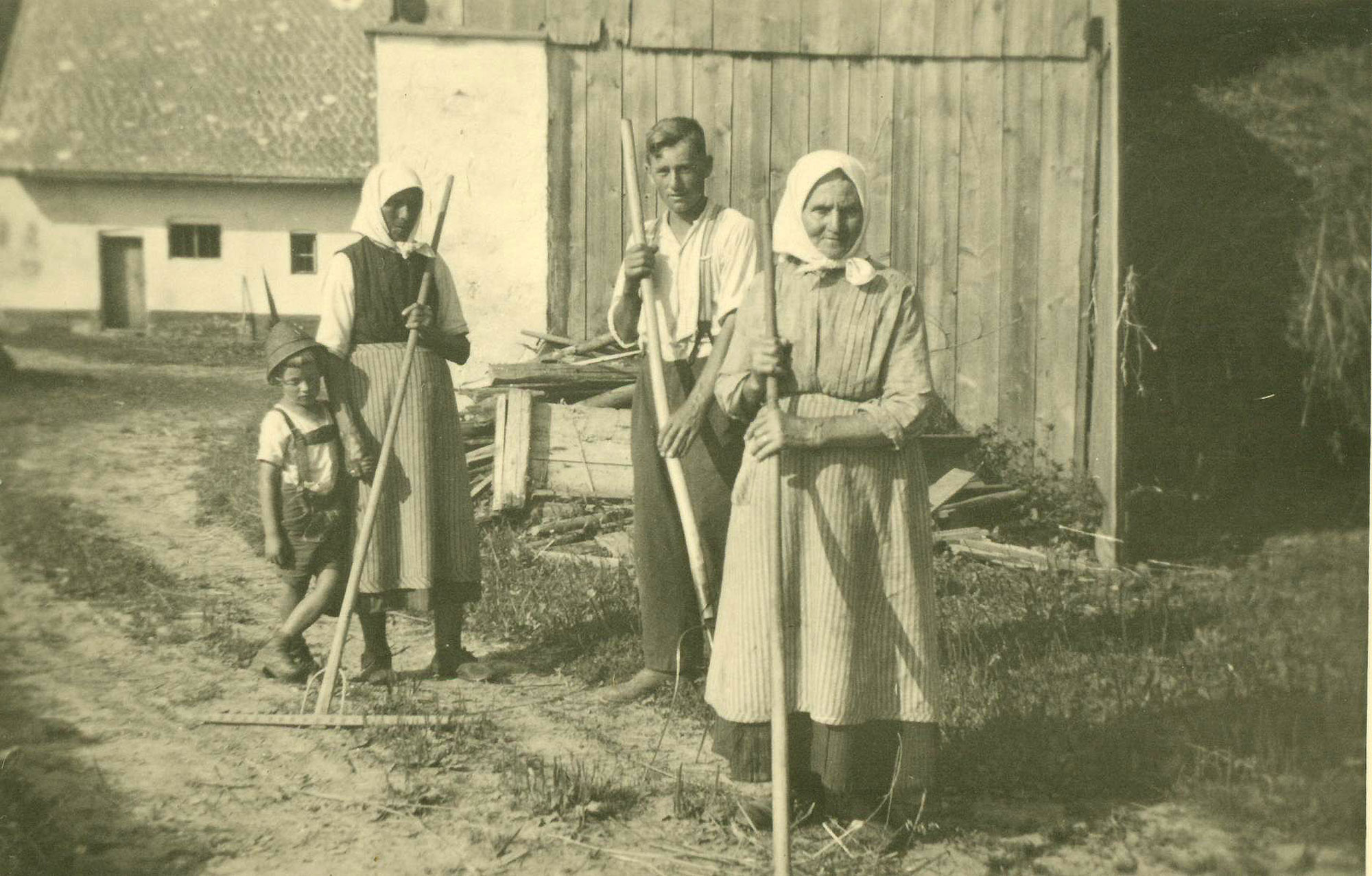 Bilder vom Leben auf dem Lande - Geschichtsboden